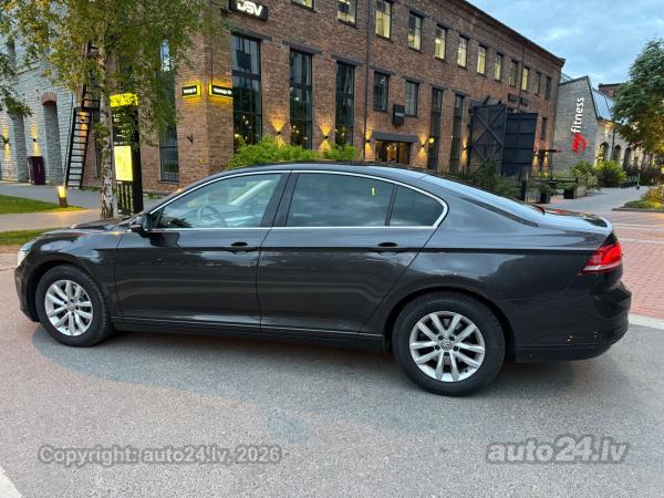 Grey Volkswagen Passat 2019 in Tallinn, with an engine capacity of 1.50 L and mileage of 170 thousand km for 13990 €, photo 4 on AUTOMOTO.COM.LV