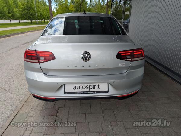 Grey Volkswagen Passat 2019 in Tallinn, with an engine capacity of 1.50 L and mileage of 63 thousand km for 19500 €, photo 4 on AUTOMOTO.COM.LV