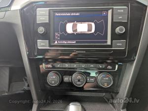 Grey Volkswagen Passat 2019 in Tallinn, with an engine capacity of 1.50 L and mileage of 63 thousand km for 19500 €, photo 12 on AUTOMOTO.COM.LV