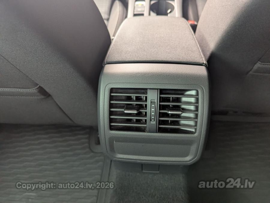 Grey Volkswagen Passat 2019 in Tallinn, with an engine capacity of 1.50 L and mileage of 63 thousand km for 19500 €, photo 17 on AUTOMOTO.COM.LV