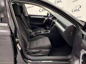 Grey Volkswagen Passat 2019 in Vilnius, with an engine capacity of 1.50 L and mileage of 123 thousand km for 13900 €, photo 6 on AUTOMOTO.COM.LV