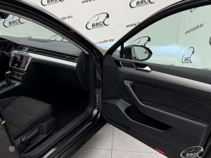 Grey Volkswagen Passat 2019 in Vilnius, with an engine capacity of 1.50 L and mileage of 123 thousand km for 13900 €, photo 10 on AUTOMOTO.COM.LV