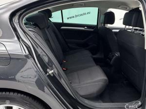 Grey Volkswagen Passat 2019 in Vilnius, with an engine capacity of 1.50 L and mileage of 123 thousand km for 13900 €, photo 11 on AUTOMOTO.COM.LV