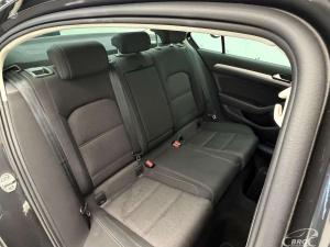 Grey Volkswagen Passat 2019 in Vilnius, with an engine capacity of 1.50 L and mileage of 123 thousand km for 13900 €, photo 13 on AUTOMOTO.COM.LV