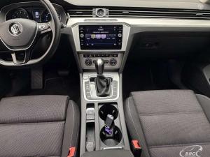 Grey Volkswagen Passat 2019 in Vilnius, with an engine capacity of 1.50 L and mileage of 123 thousand km for 13900 €, photo 17 on AUTOMOTO.COM.LV
