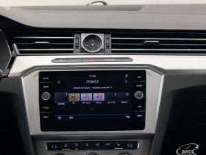 Grey Volkswagen Passat 2019 in Vilnius, with an engine capacity of 1.50 L and mileage of 123 thousand km for 13900 €, photo 18 on AUTOMOTO.COM.LV