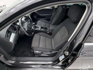 Grey Volkswagen Passat 2019 in Vilnius, with an engine capacity of 1.50 L and mileage of 123 thousand km for 13900 €, photo 24 on AUTOMOTO.COM.LV