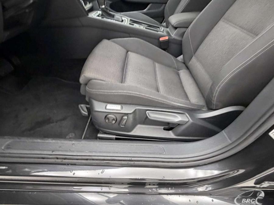 Grey Volkswagen Passat 2019 in Vilnius, with an engine capacity of 1.50 L and mileage of 123 thousand km for 13900 €, photo 25 on AUTOMOTO.COM.LV