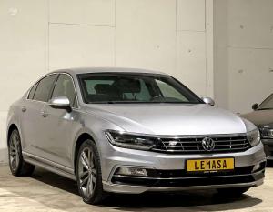 Grey Volkswagen Passat 2019 in Klaipeda, with an engine capacity of 1.50 L and mileage of 128 thousand km for 16999 €, photo 6 on AUTOMOTO.COM.LV