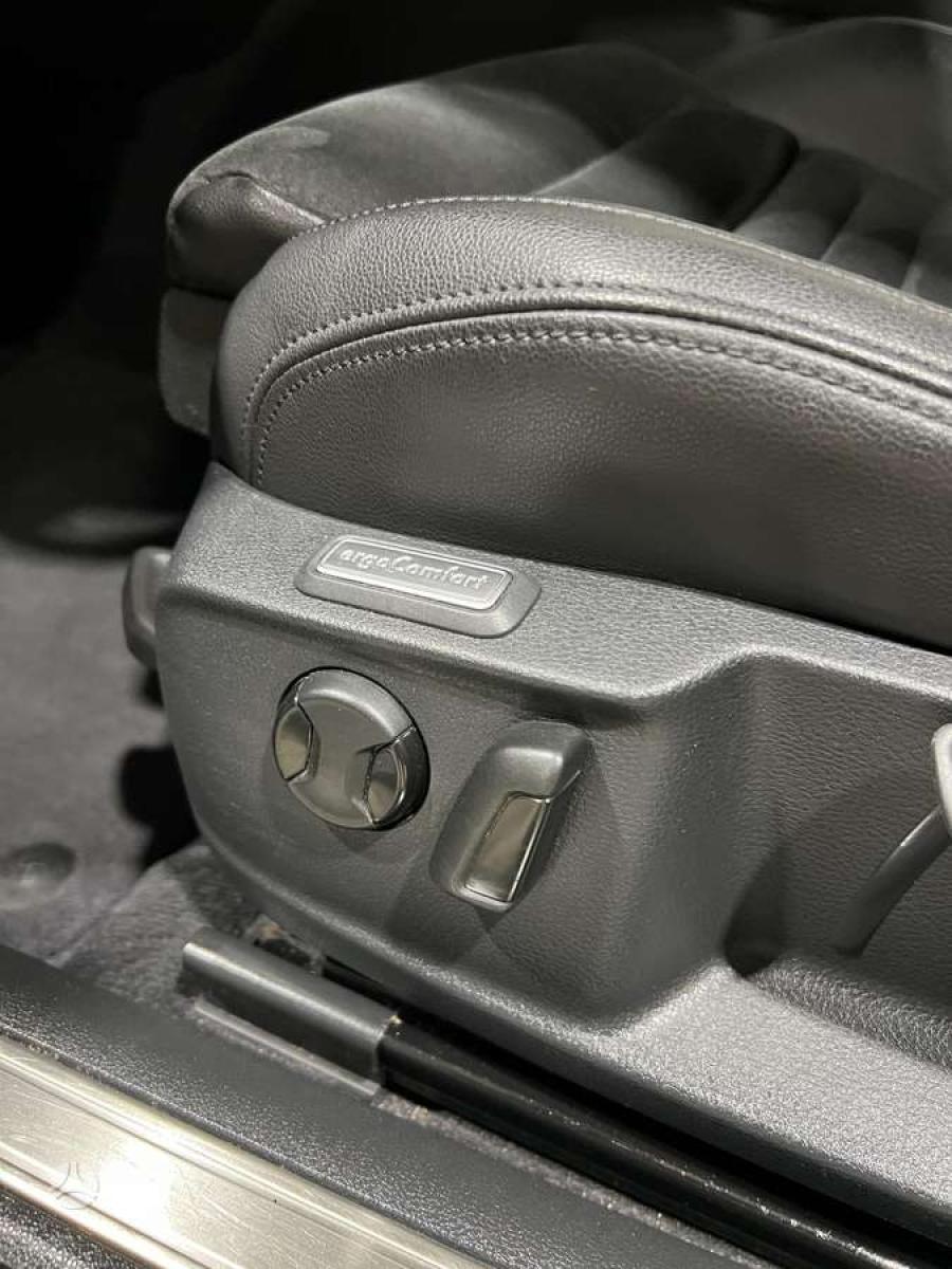 Grey Volkswagen Passat 2019 in Klaipeda, with an engine capacity of 1.50 L and mileage of 128 thousand km for 16999 €, photo 13 on AUTOMOTO.COM.LV