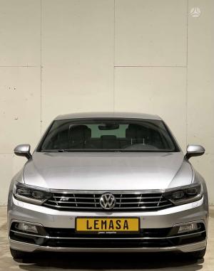 Grey Volkswagen Passat 2019 in Klaipeda, with an engine capacity of 1.50 L and mileage of 128 thousand km for 16999 €, photo 16 on AUTOMOTO.COM.LV