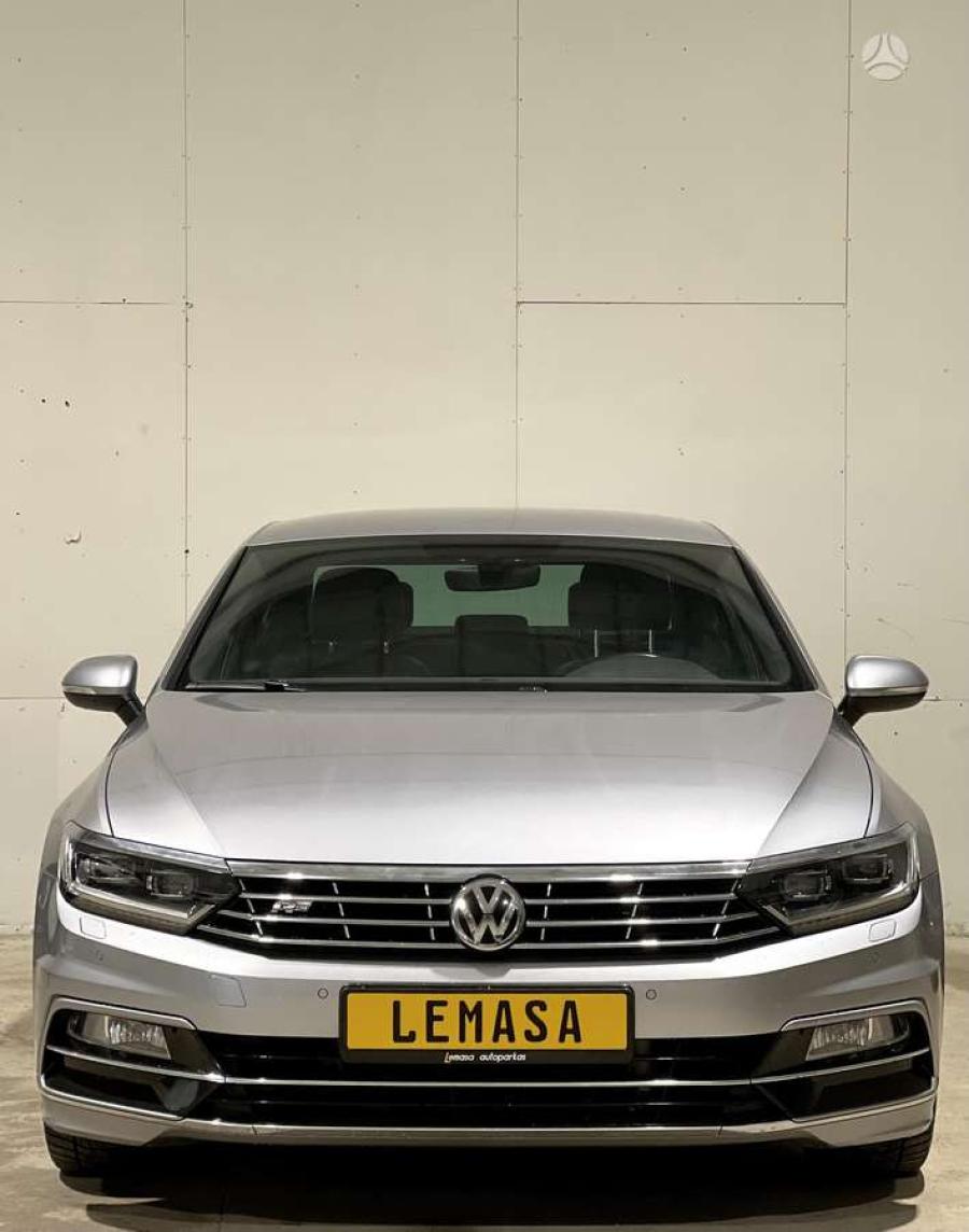 Grey Volkswagen Passat 2019 in Klaipeda, with an engine capacity of 1.50 L and mileage of 128 thousand km for 16999 €, photo 16 on AUTOMOTO.COM.LV