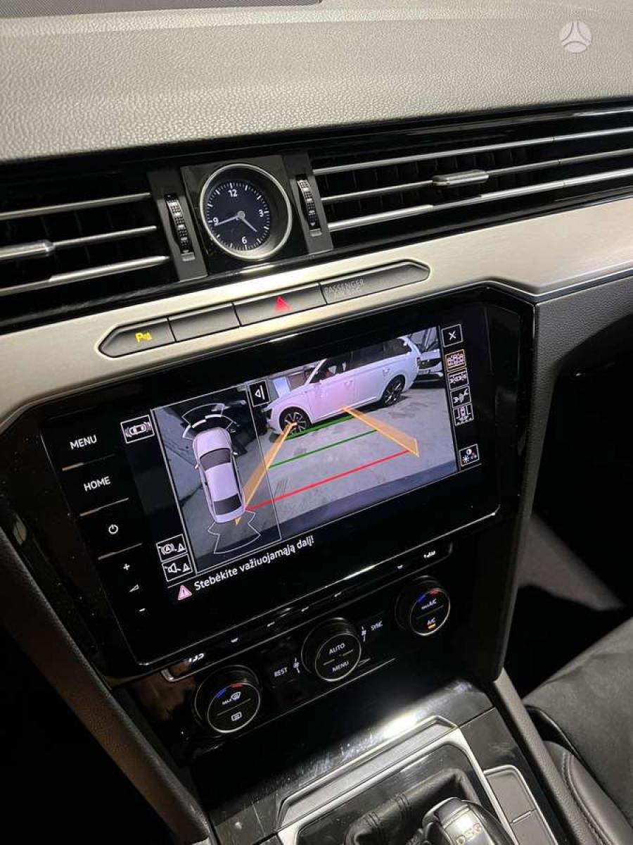 Grey Volkswagen Passat 2019 in Klaipeda, with an engine capacity of 1.50 L and mileage of 128 thousand km for 16999 €, photo 23 on AUTOMOTO.COM.LV