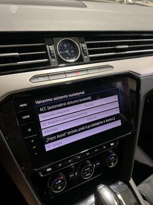 Grey Volkswagen Passat 2019 in Klaipeda, with an engine capacity of 1.50 L and mileage of 128 thousand km for 16999 €, photo 24 on AUTOMOTO.COM.LV