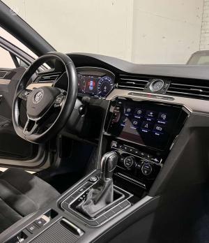 Grey Volkswagen Passat 2019 in Klaipeda, with an engine capacity of 1.50 L and mileage of 128 thousand km for 16999 €, photo 32 on AUTOMOTO.COM.LV