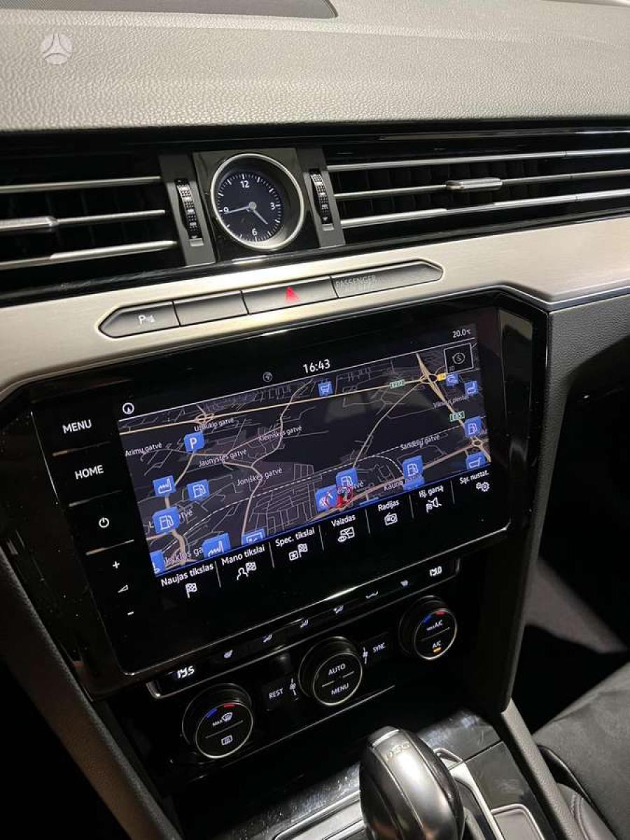 Grey Volkswagen Passat 2019 in Klaipeda, with an engine capacity of 1.50 L and mileage of 128 thousand km for 16999 €, photo 37 on AUTOMOTO.COM.LV
