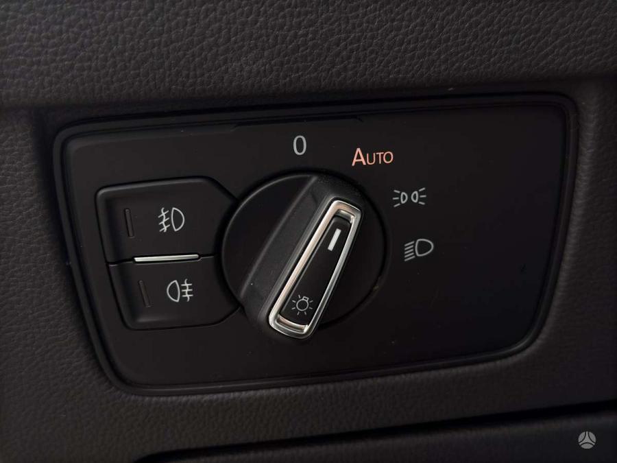 Grey Volkswagen Passat 2019 in Klaipeda, with an engine capacity of 1.50 L and mileage of 93 thousand km for 17999 €, photo 19 on AUTOMOTO.COM.LV