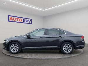 Pelēks Volkswagen Passat 2019 Viļņa, ar dzinēja tilpumu 1.50 L un nobraukumu 137 tūkst. km par 16499 €, foto 3 vietnē AUTOMOTO.COM.LV