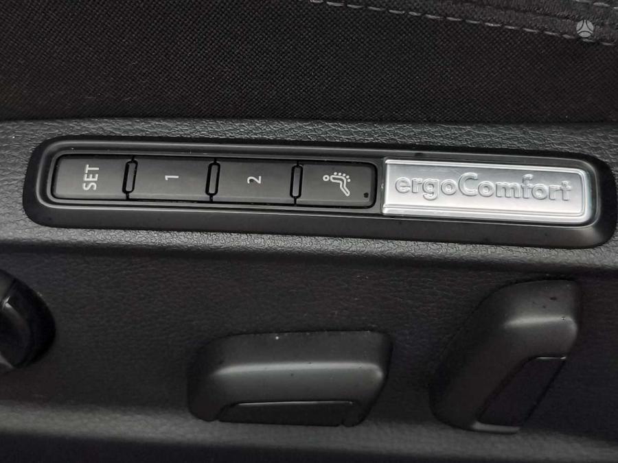 Pelēks Volkswagen Passat 2019 Viļņa, ar dzinēja tilpumu 1.50 L un nobraukumu 137 tūkst. km par 16499 €, foto 16 vietnē AUTOMOTO.COM.LV