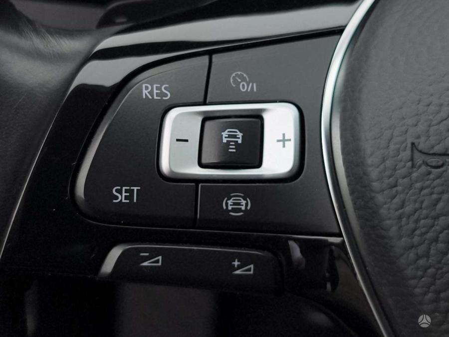 Pelēks Volkswagen Passat 2019 Viļņa, ar dzinēja tilpumu 1.50 L un nobraukumu 137 tūkst. km par 16499 €, foto 18 vietnē AUTOMOTO.COM.LV