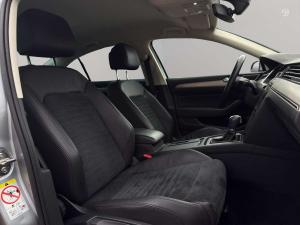 Grey Volkswagen Passat 2019 in Klaipeda, with an engine capacity of 1.50 L and mileage of 93 thousand km for 17999 €, photo 9 on AUTOMOTO.COM.LV