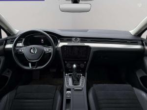 Grey Volkswagen Passat 2019 in Klaipeda, with an engine capacity of 1.50 L and mileage of 93 thousand km for 17999 €, photo 13 on AUTOMOTO.COM.LV