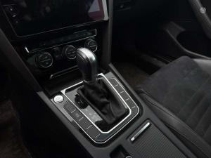 Grey Volkswagen Passat 2019 in Klaipeda, with an engine capacity of 1.50 L and mileage of 93 thousand km for 17999 €, photo 16 on AUTOMOTO.COM.LV