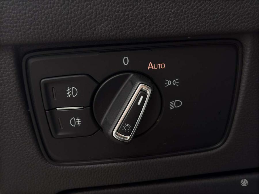 Grey Volkswagen Passat 2019 in Klaipeda, with an engine capacity of 1.50 L and mileage of 93 thousand km for 17999 €, photo 19 on AUTOMOTO.COM.LV