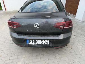Grey Volkswagen Passat 2019 in Vilnius, with an engine capacity of 1.50 L and mileage of 159 thousand km for 16500 €, photo 5 on AUTOMOTO.COM.LV