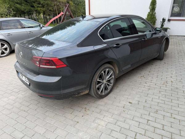 Pelēks Volkswagen Passat 2019 Viļņa, ar dzinēja tilpumu 1.50 L un nobraukumu 159 tūkst. km par 16500 €, foto 6 vietnē AUTOMOTO.COM.LV