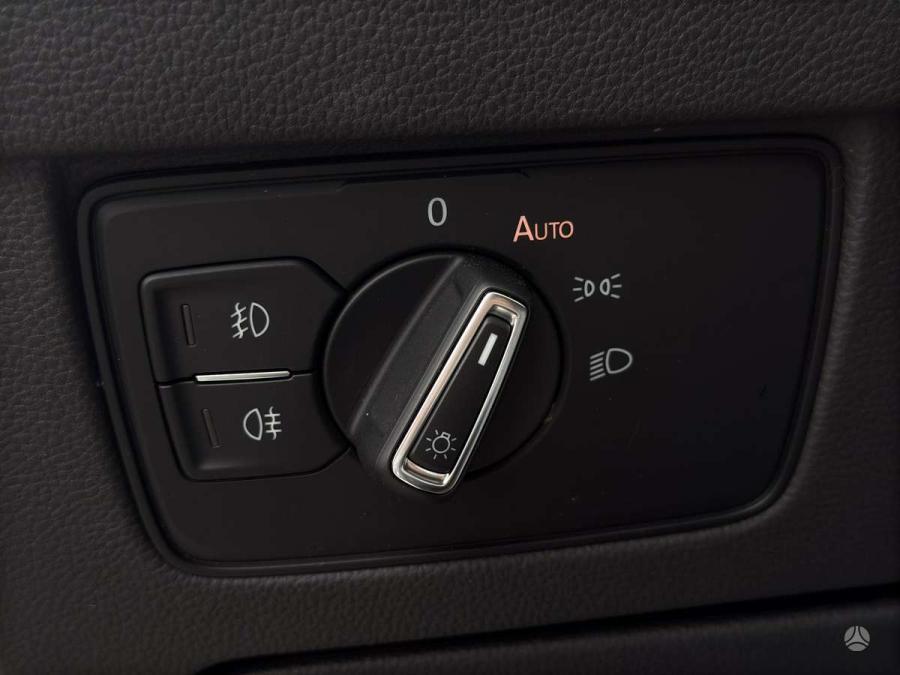 Grey Volkswagen Passat 2019 in Klaipeda, with an engine capacity of 1.50 L and mileage of 93 thousand km for 17199 €, photo 19 on AUTOMOTO.COM.LV