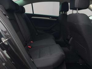 Pelēks Volkswagen Passat 2019 Viļņa, ar dzinēja tilpumu 1.50 L un nobraukumu 137 tūkst. km par 16499 €, foto 10 vietnē AUTOMOTO.COM.LV