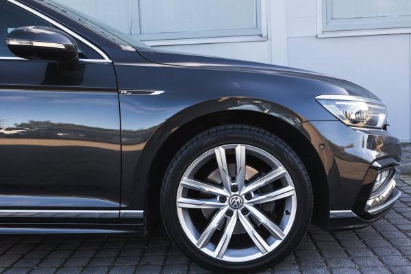 Фольксваген Пассат 2019 в Вентспилс на AUTOMOTO.COM.LV Серый Фольксваген Пассат 2019 в Вентспилс, объемом двигателя 1.50 л и пробегом 117 тыс. км за 18100 €, фото 10 на AUTOMOTO.COM.LV