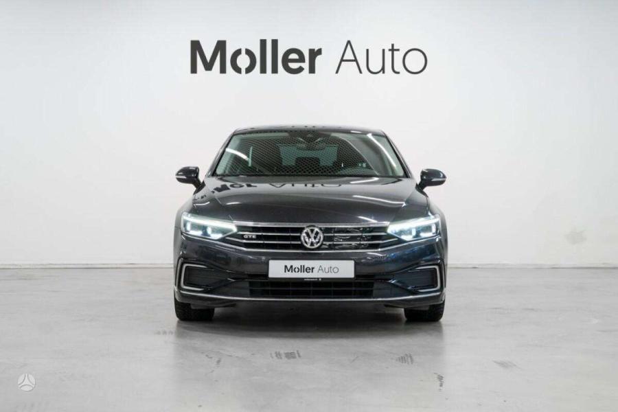 Grey Volkswagen Passat 2020 in Vilnius, with an engine capacity of 1.40 L and mileage of 119 thousand km for 19500 €, photo 5 on AUTOMOTO.COM.LV