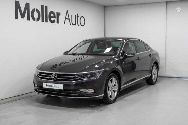 Grey Volkswagen Passat 2020 in Vilnius, with an engine capacity of 1.50 L and mileage of 106 thousand km for 19050 €, photo 1 on AUTOMOTO.COM.LV