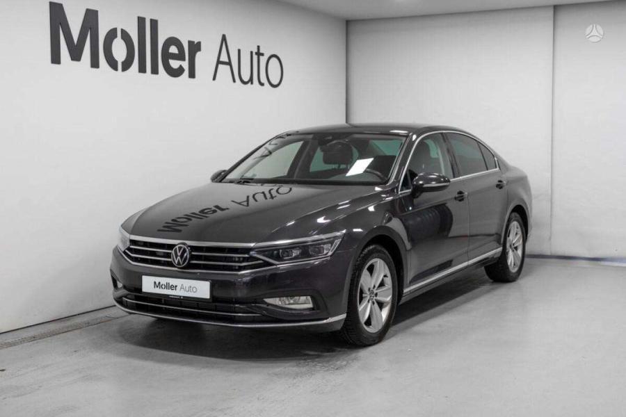 Grey Volkswagen Passat 2020 in Vilnius, with an engine capacity of 1.50 L and mileage of 106 thousand km for 19050 €, photo 1 on AUTOMOTO.COM.LV