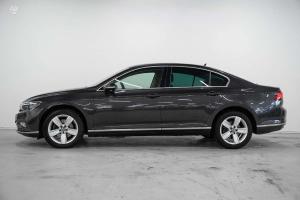 Pelēks Volkswagen Passat 2020 Viļņa, ar dzinēja tilpumu 1.98 L un nobraukumu 107 tūkst. km par 20650 €, foto 2 vietnē AUTOMOTO.COM.LV