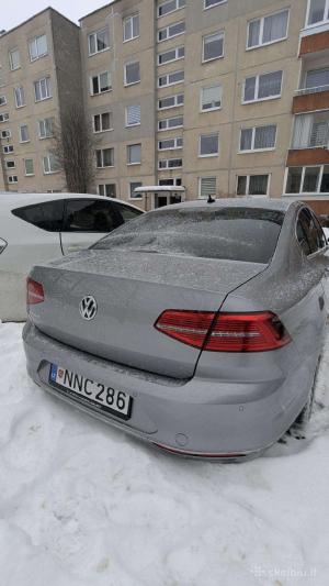 Grey Volkswagen Passat 2020 in Vilnius, with an engine capacity of 2.00 L and mileage of 154 thousand km for 17000 €, photo 5 on AUTOMOTO.COM.LV