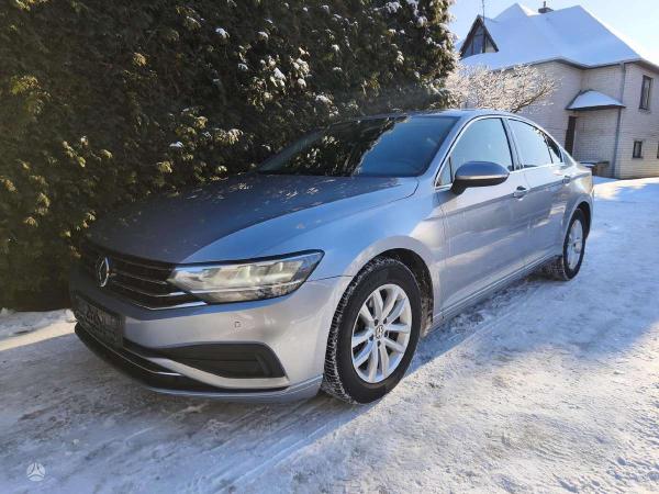 Grey Volkswagen Passat 2020 in Kalvarija, with an engine capacity of 1.50 L and mileage of 147 thousand km for 13950 €, photo 2 on AUTOMOTO.COM.LV