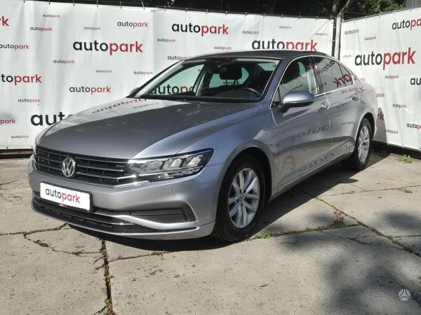 Grey Volkswagen Passat 2020 in Vilnius, with an engine capacity of 1.50 L and mileage of 164 thousand km for 14900 €, photo 1 on AUTOMOTO.COM.LV