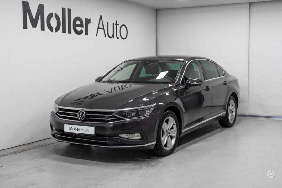 Grey Volkswagen Passat 2020 in Vilnius, with an engine capacity of 1.50 L and mileage of 106 thousand km for 18350 €, photo 1 on AUTOMOTO.COM.LV