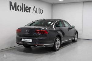 Grey Volkswagen Passat 2020 in Vilnius, with an engine capacity of 1.50 L and mileage of 106 thousand km for 18350 €, photo 3 on AUTOMOTO.COM.LV