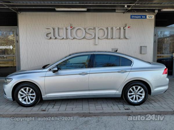 Pelēks Volkswagen Passat 2020 Tallina, ar dzinēja tilpumu 1.50 L un nobraukumu 74 tūkst. km par 19800 €, foto 2 vietnē AUTOMOTO.COM.LV