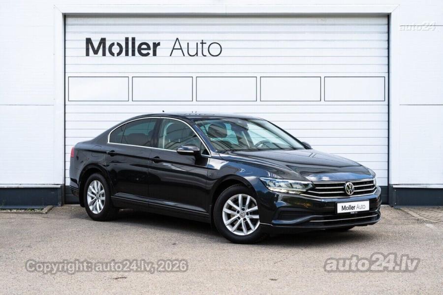 Grey Volkswagen Passat 2020 in Riga, with an engine capacity of 1.50 L and mileage of 111 thousand km for 17677 €, photo 3 on AUTOMOTO.COM.LV