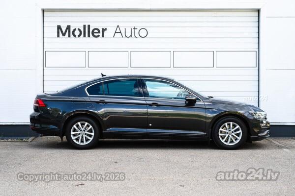 Grey Volkswagen Passat 2020 in Riga, with an engine capacity of 1.50 L and mileage of 111 thousand km for 17677 €, photo 5 on AUTOMOTO.COM.LV