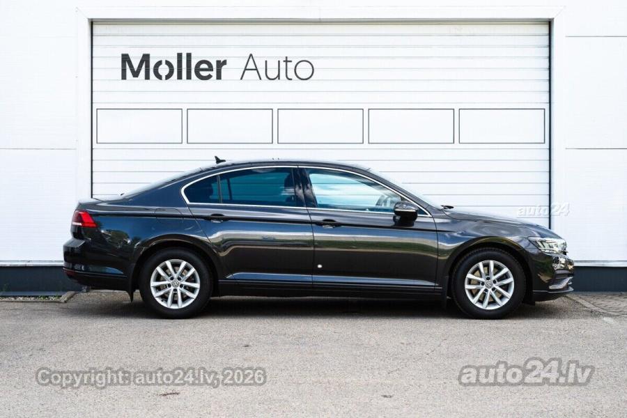 Grey Volkswagen Passat 2020 in Riga, with an engine capacity of 1.50 L and mileage of 111 thousand km for 17677 €, photo 6 on AUTOMOTO.COM.LV