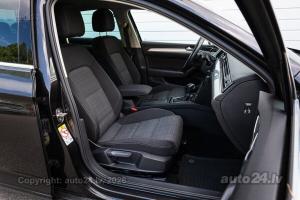 Grey Volkswagen Passat 2020 in Riga, with an engine capacity of 1.50 L and mileage of 111 thousand km for 17677 €, photo 7 on AUTOMOTO.COM.LV