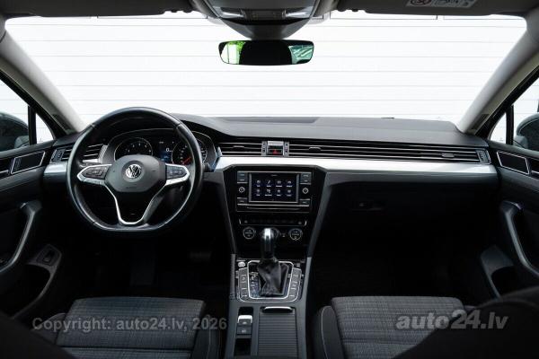Grey Volkswagen Passat 2020 in Riga, with an engine capacity of 1.50 L and mileage of 111 thousand km for 17677 €, photo 8 on AUTOMOTO.COM.LV