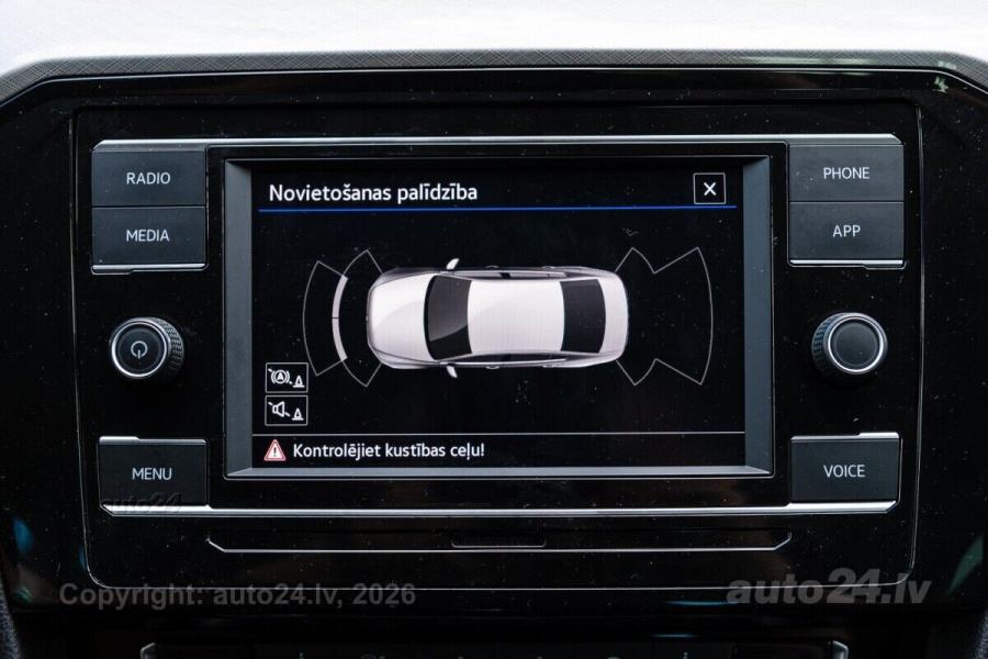 Grey Volkswagen Passat 2020 in Riga, with an engine capacity of 1.50 L and mileage of 111 thousand km for 17677 €, photo 11 on AUTOMOTO.COM.LV