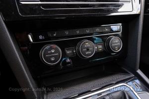 Grey Volkswagen Passat 2020 in Riga, with an engine capacity of 1.50 L and mileage of 111 thousand km for 17677 €, photo 14 on AUTOMOTO.COM.LV
